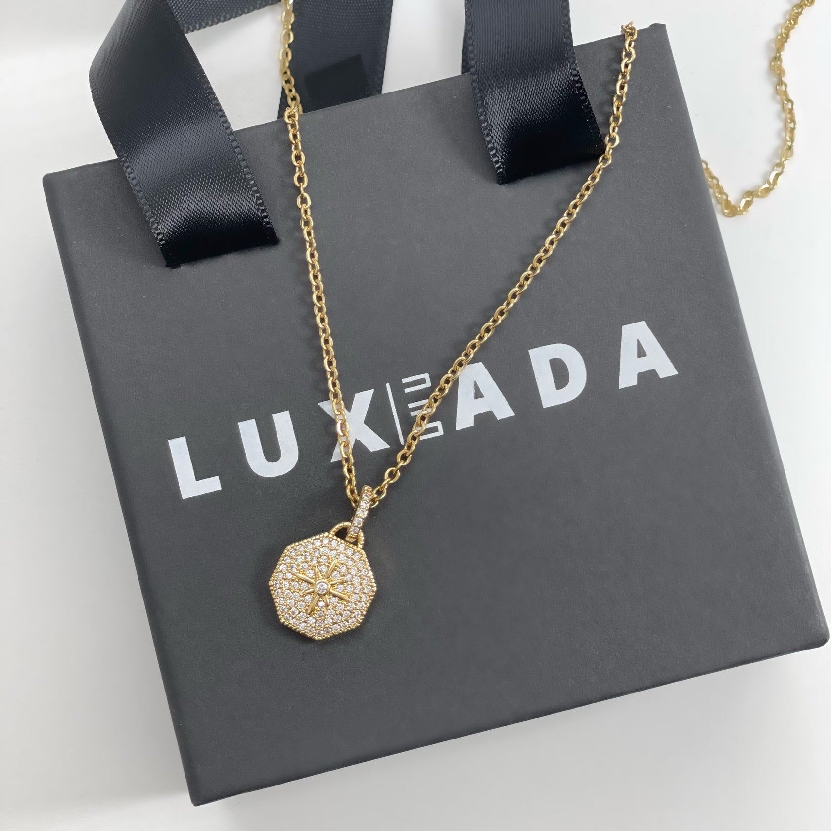Guiding Star Pendant Necklace – LUXEADA